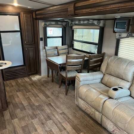 2017 Keystone Cougar 33MLS Travel Trailer